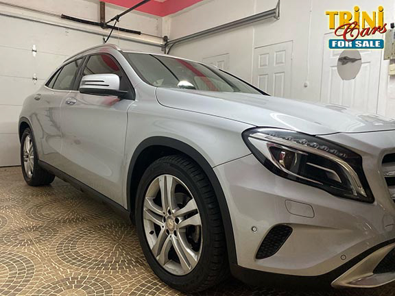 206092 - PDGMercedes BenzGLA200