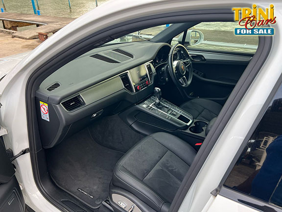 212177 - PDUPorscheMacan