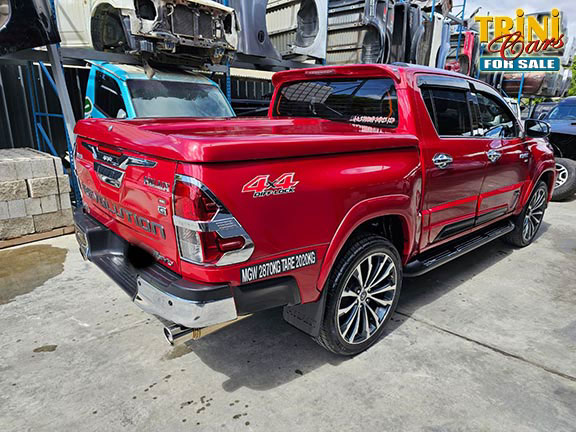 204239 - TDYToyotaHilux Revo