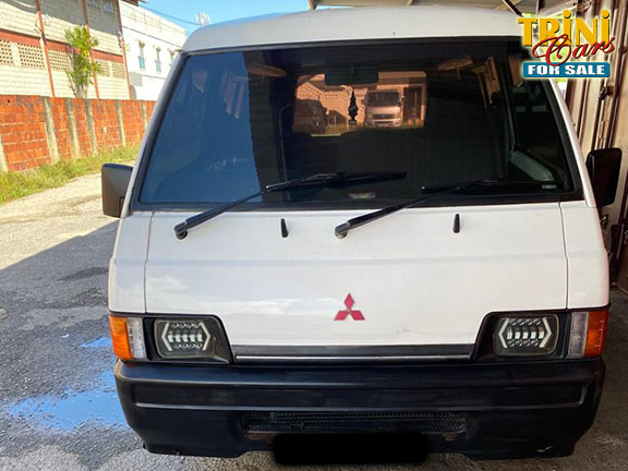 204828 - TCBMitsubishiL300 Panel Van