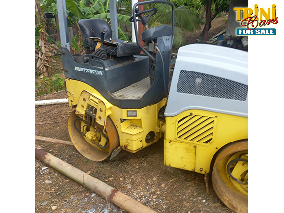 205268 - Bomag3 Ton Roller