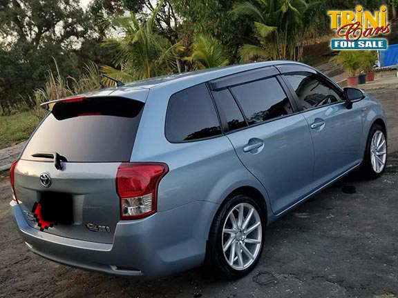 206807 - PDSToyota Fielder Wagon Hybrid