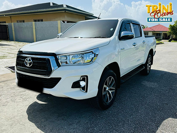 208093 - TDYToyotaHilux 4x4 (Automatic)