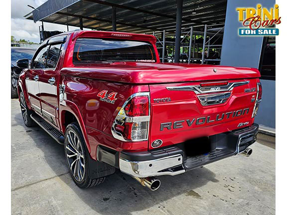 204239 - TDYToyotaHilux Revo
