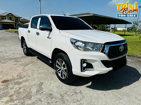 208093 - TDYToyotaHilux 4x4 (Automatic)