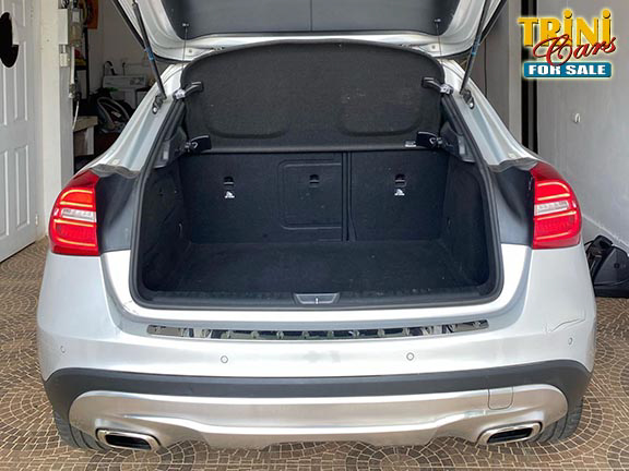 206092 - PDGMercedes BenzGLA200