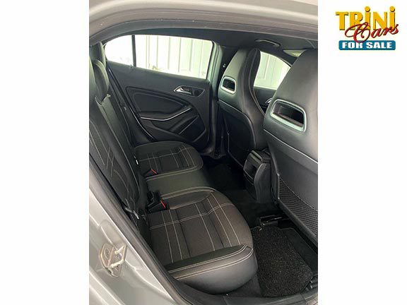 206092 - PDGMercedes BenzGLA200